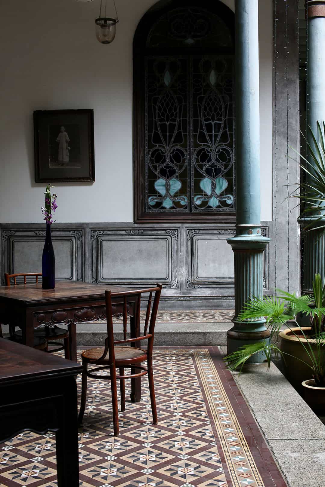Indigo Restaurant • The Blue Mansion - Onalulu